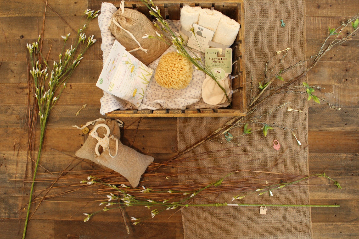 Creative Gift Hamper Ideas for Every Type of Person in Your Life ...